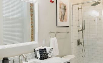 จองห้องพัก The Eleanor- Modern Downtown 2 Bedroom Apartment (The ...