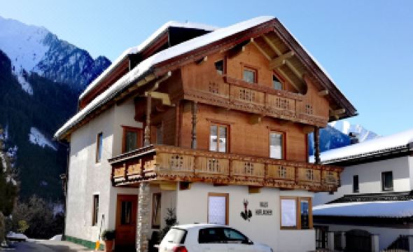 Chalet in Mayrhofen near Penken Ski Lift, Brandberg - 2026 Updated ...