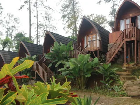 Twospaces Living At Welirang Resort - Pacet