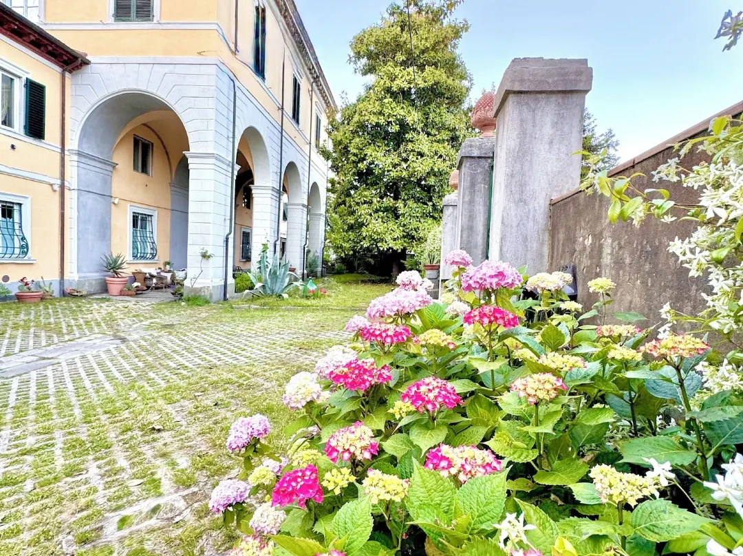 Villa La Dogana B&b Di Charme - Historic Villa With A Beautiful Garden - Lucca