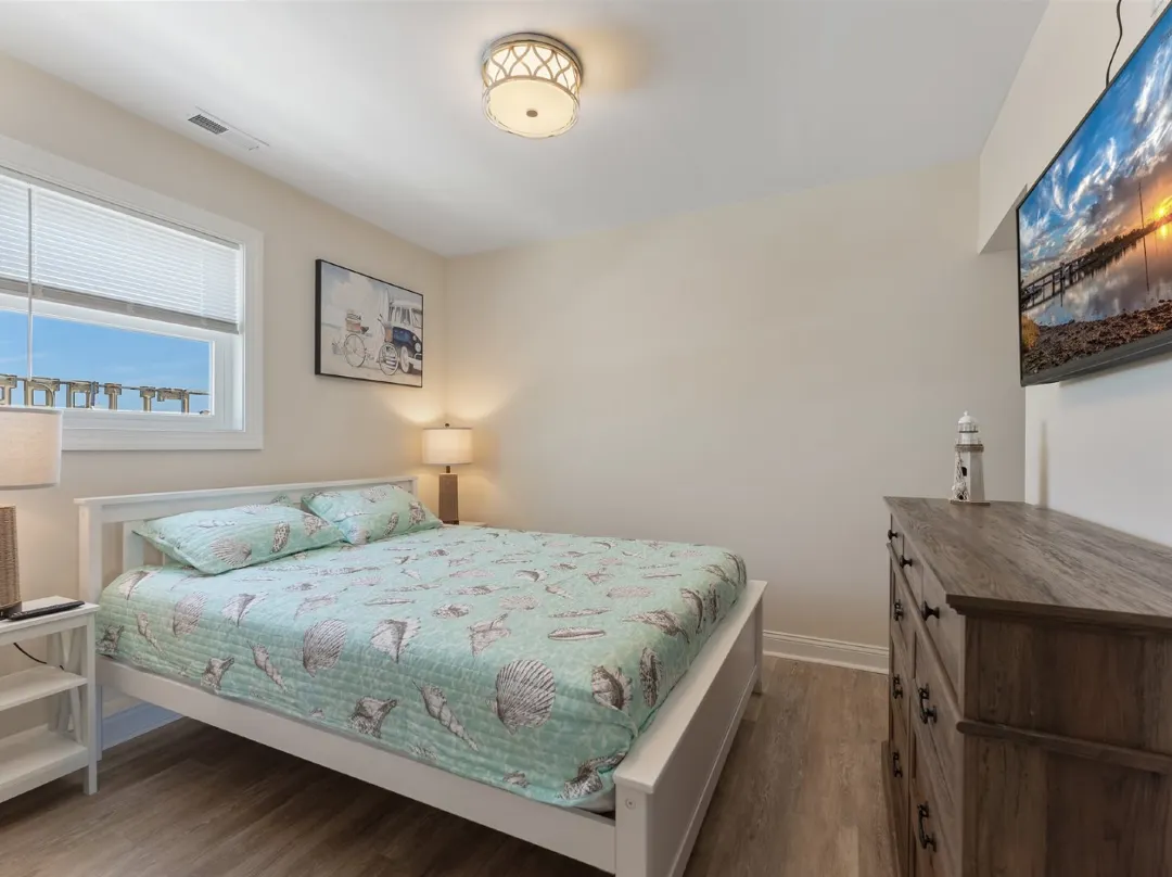 Beautiful Pool And Ocean View Sun Deck - Stylish Coastal Haven - Wildwood Crest, NJ