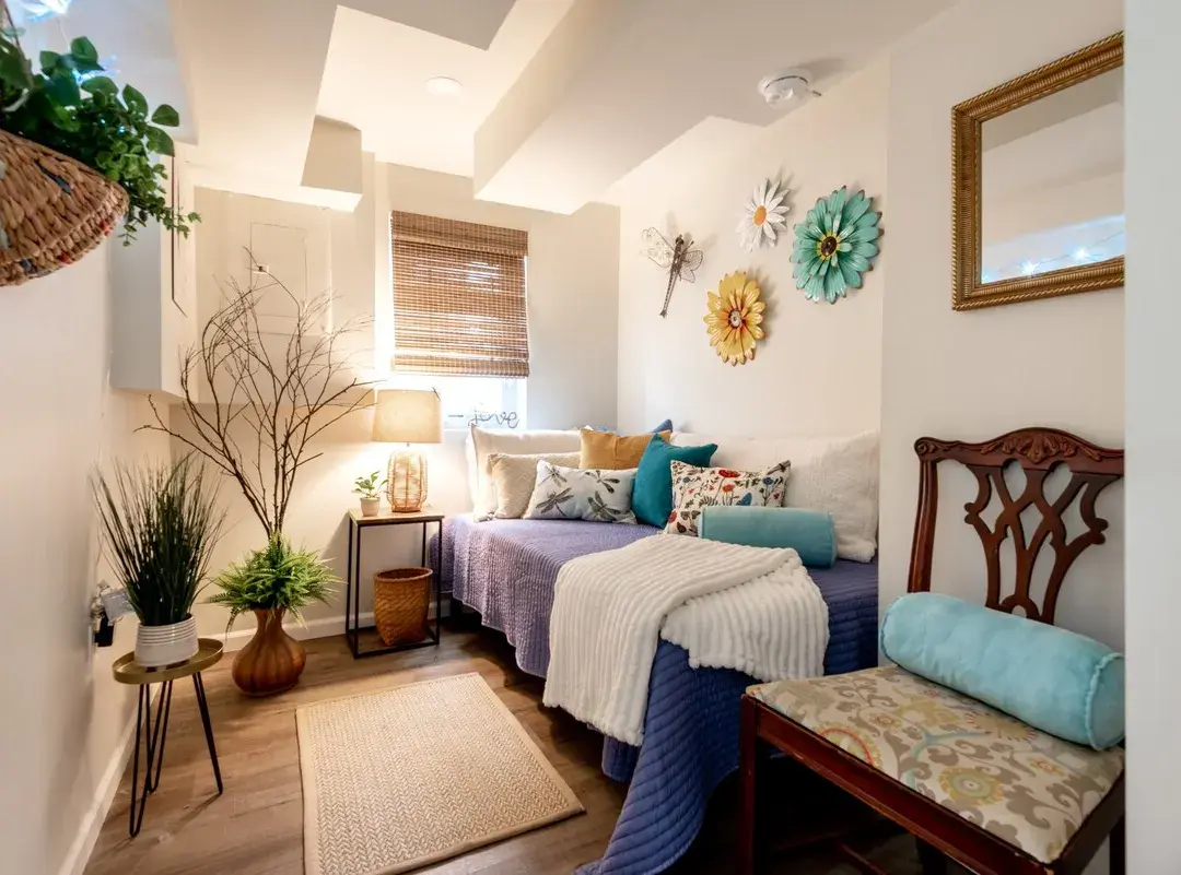 The Back Yard-entire Building |Walk To Downtown |Yard For Games|parking - Lake Geneva, WI