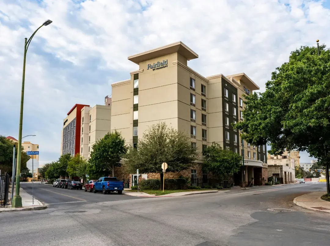 Fairfield Inn & Suites San Antonio Alamo Plaza/convention Center - San Antonio