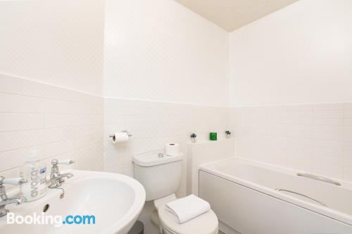 Kvm - Whitebeam House Great Location By Kvm Serviced Accommodation - Peterborough