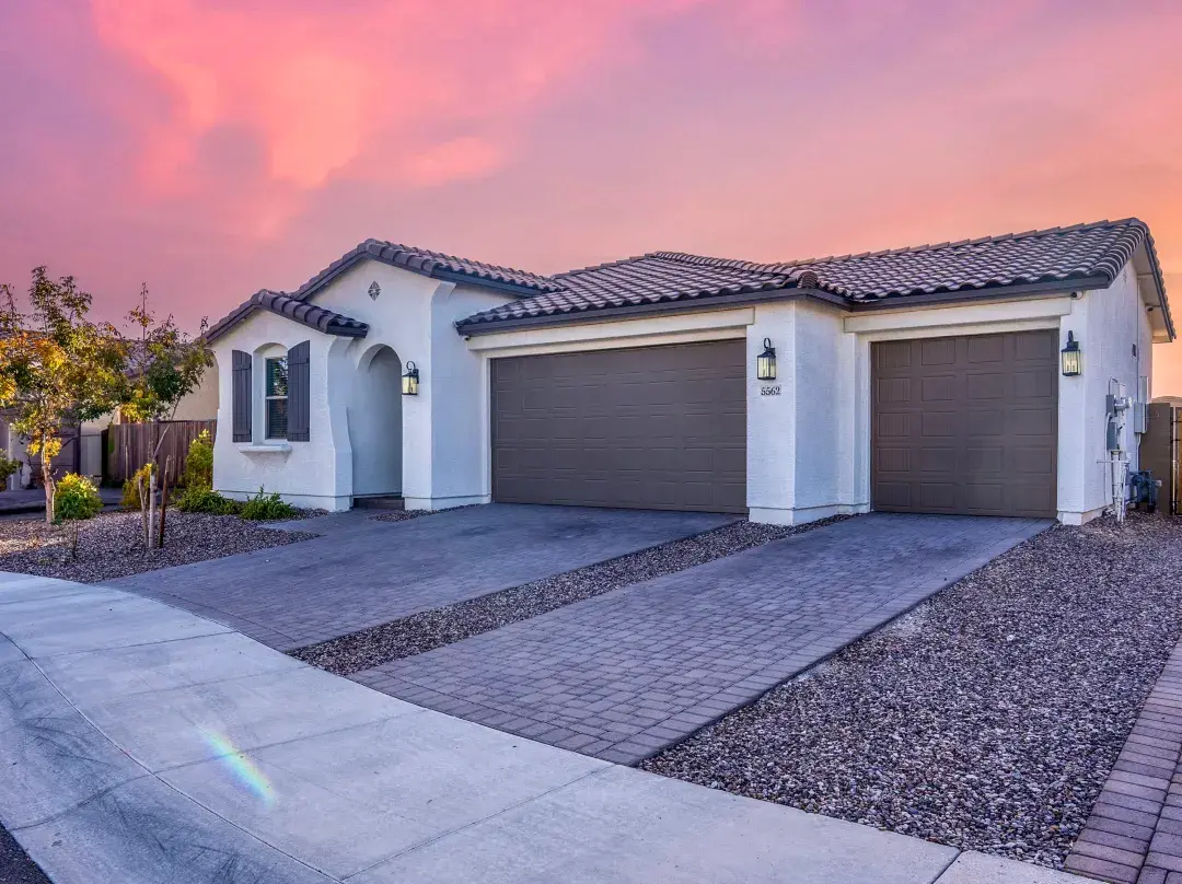 Heated Salt Water Pool And Entertainment Oasis - Stunning Luxury Home - Buckeye, AZ