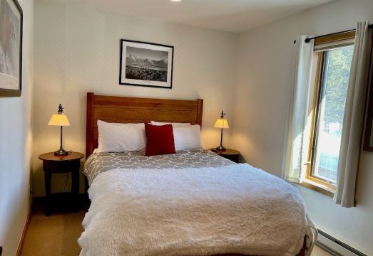 Luxury 2 Bed / 2 Bath Modern Condo, Moose Wilson Road - 2025 Latest ...