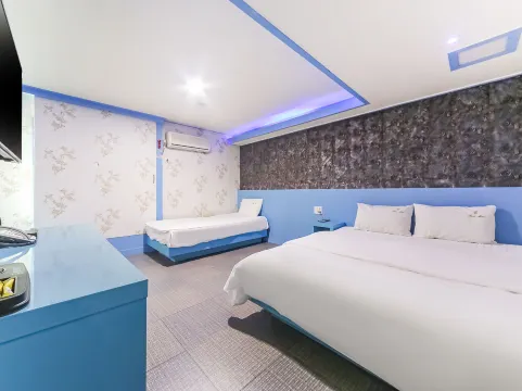 Yangsan Bukbudong Benz - Yangsan-si