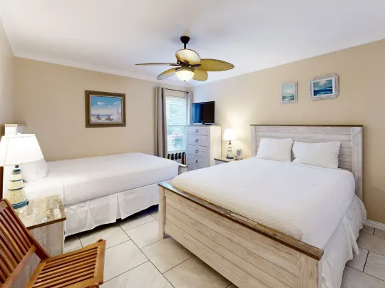 Surf115 Walking Distance To Beach, Heated Pool - Corpus Christi, TX