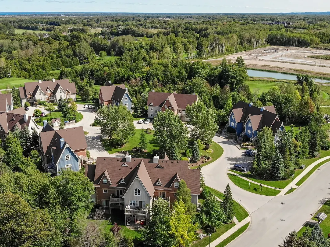 Historic Snowbridge Townhomes - The Blue Mountains