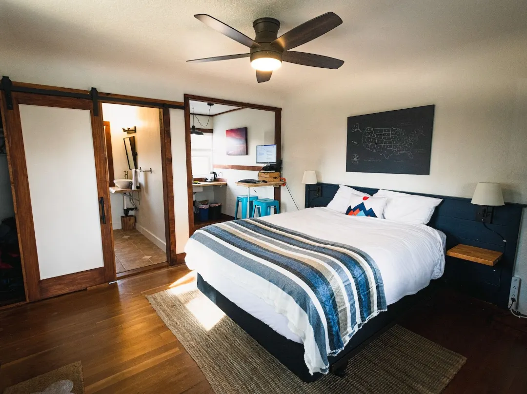 Left Coast Lodge - Sisters, OR