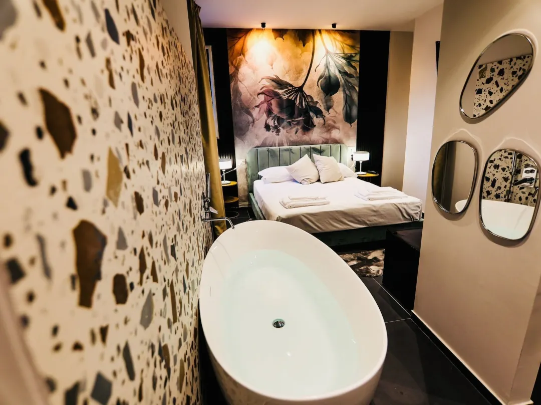 Noah Gate Hotel & Suites - Naples