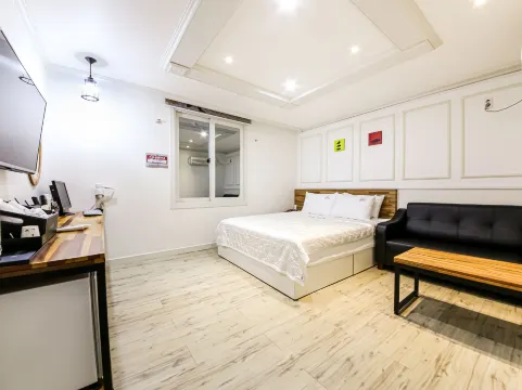 Ok Hotel - 사천시