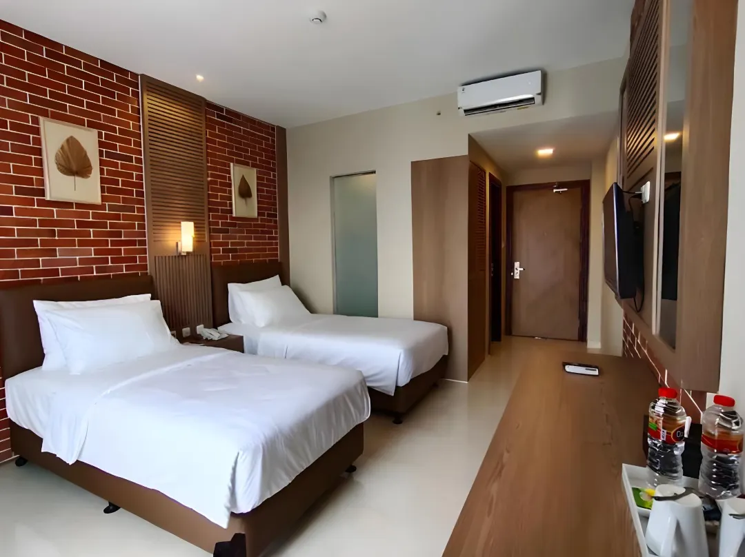 Lynn Hotel Mojokerto - Mojokerto