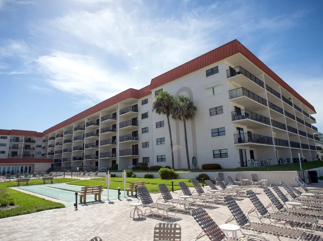 Ocean View And Poolside Oasis - Spacious And Stylish Retreat - New Smyrna Beach, FL