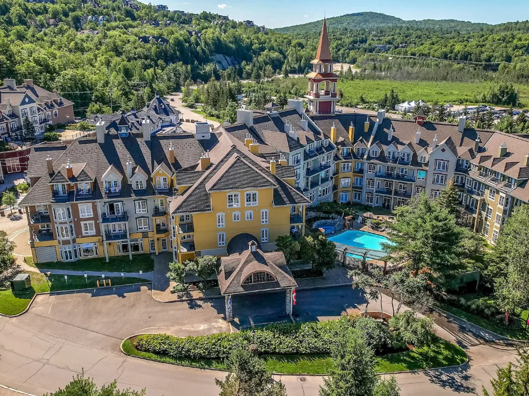 Tour Des Voyageurs - Mont-Tremblant