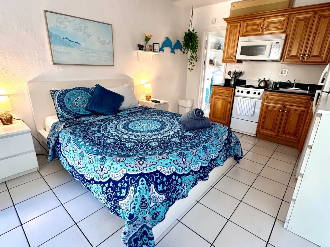 Southwinds Inn By The Gold Nests - Aventura, FL