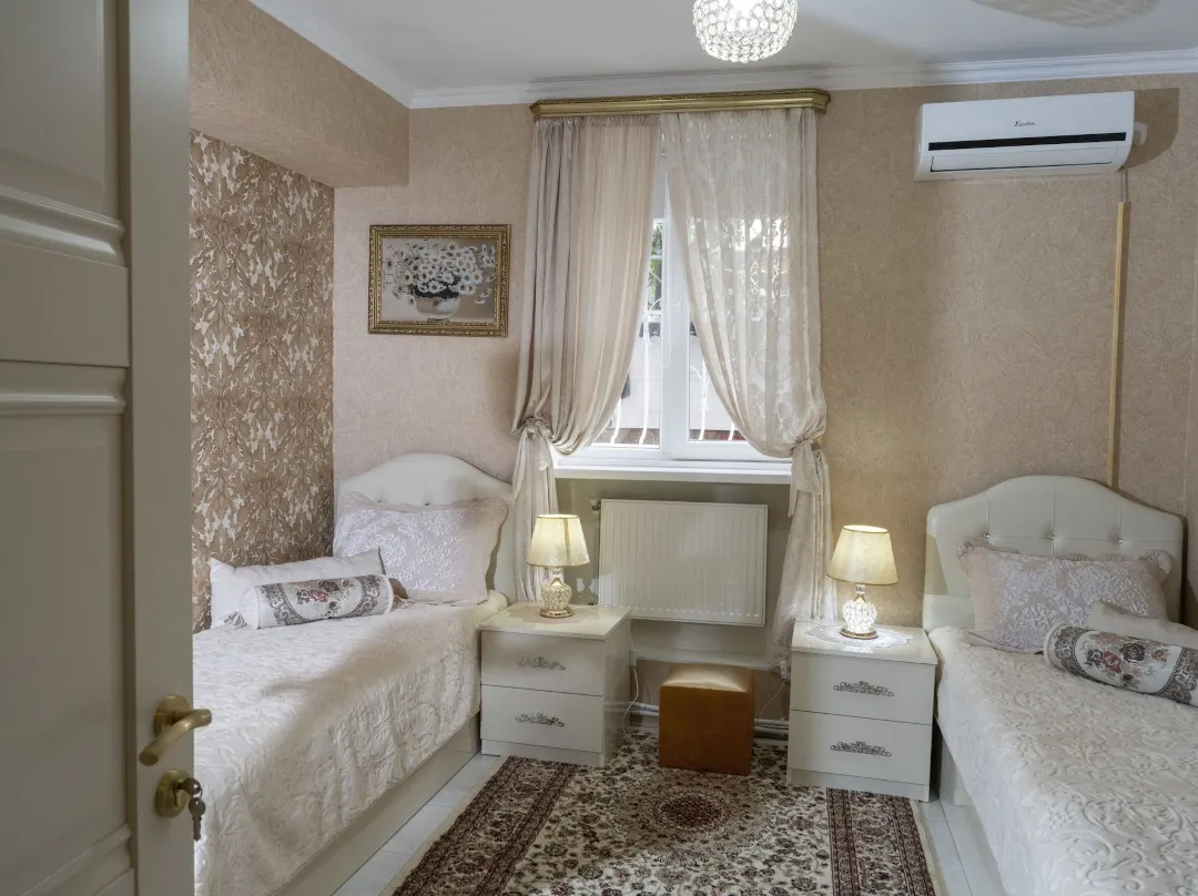 Elia Boutique Hostel & Apart-hotel - Tbilisi