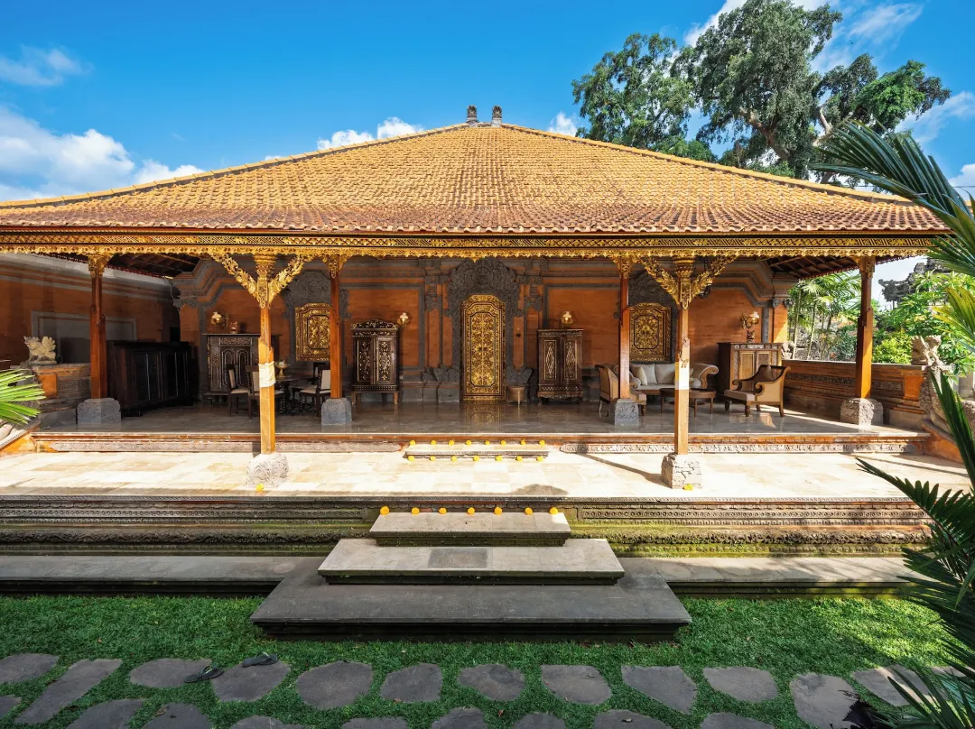 Puri Kantor Legacy - Heritage Palace - Ubud