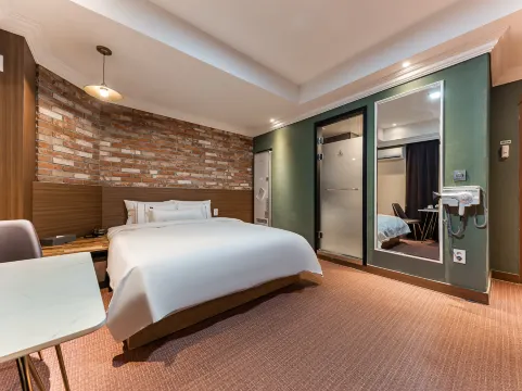 Asan Hotel Am - Gongju