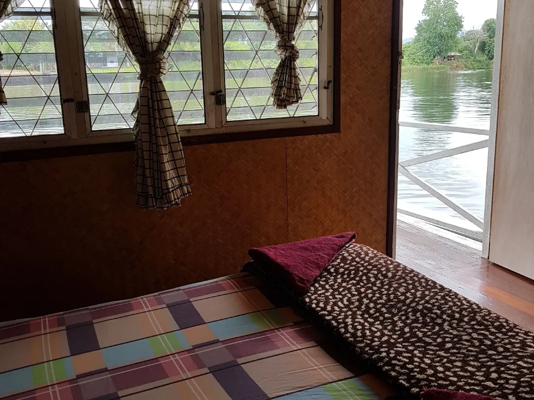 Sugar Cane Guest House 1 - Kanchanaburi