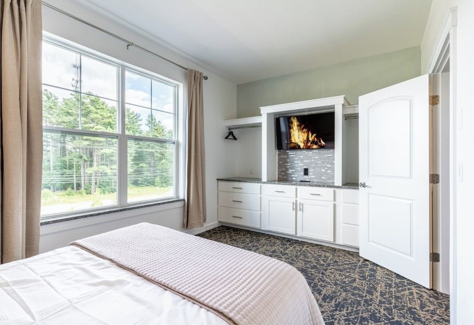 Stone Park Ellsworth-Bar Harbor, Ellsworth - 2025 Latest Prices & Deals ...