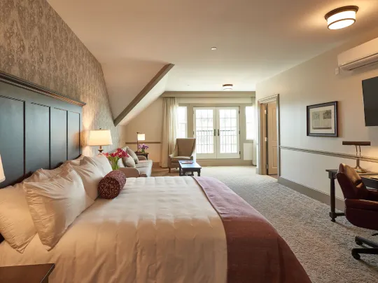 The Groton Inn - Chelmsford, MA