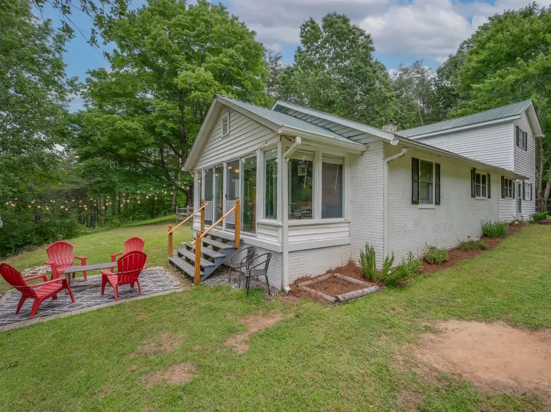 Country View Oasis With Firepit And Zip Line - Charming Rustic Retreat - Lake Lure, NC