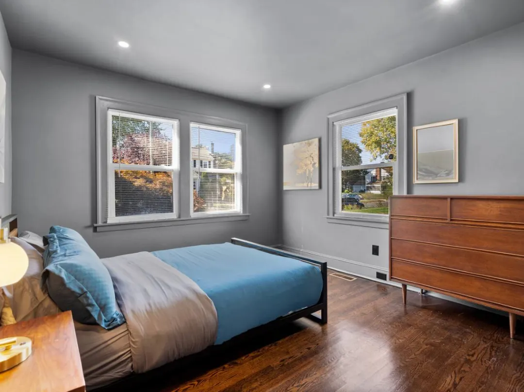 Gourmet Kitchen And Indulgent Oversized Tub - Exquisite Modern Haven - New Britain, CT