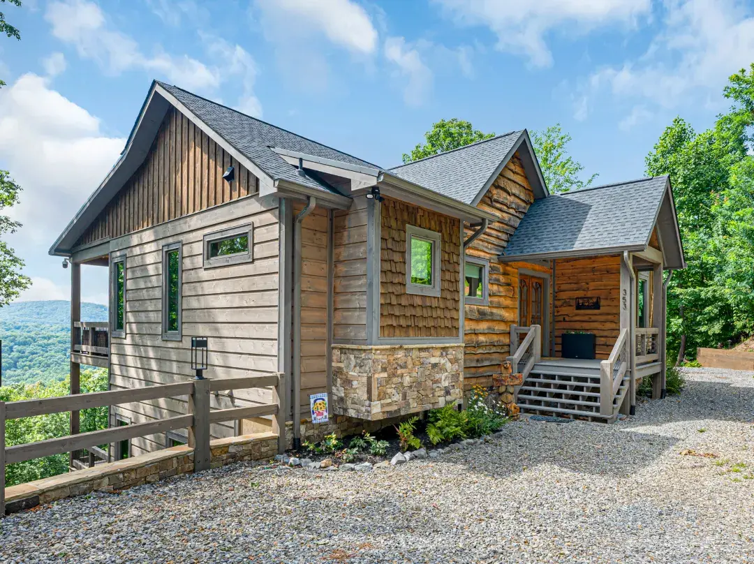 Mountain Retreat With Hot Tub And Stunning Views - Luxurious Getaway - Blue Ridge, GA