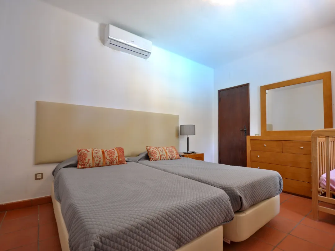 Perfect Retreat Overlooking Pinhal Golf Course, Private Pool, Off-street Parking - Vilamoura