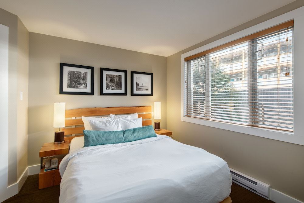 Cox Bay Beach Resort - Tofino