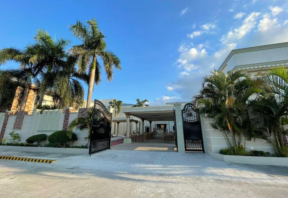 El Palacio Hotel & Resort,Cavite City - Updated 2024 Reviews & Prices ...