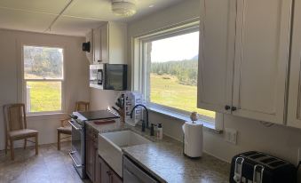 500 Acre Ranch on the Foot of Mount Shasta., Weed - Best Rates ...