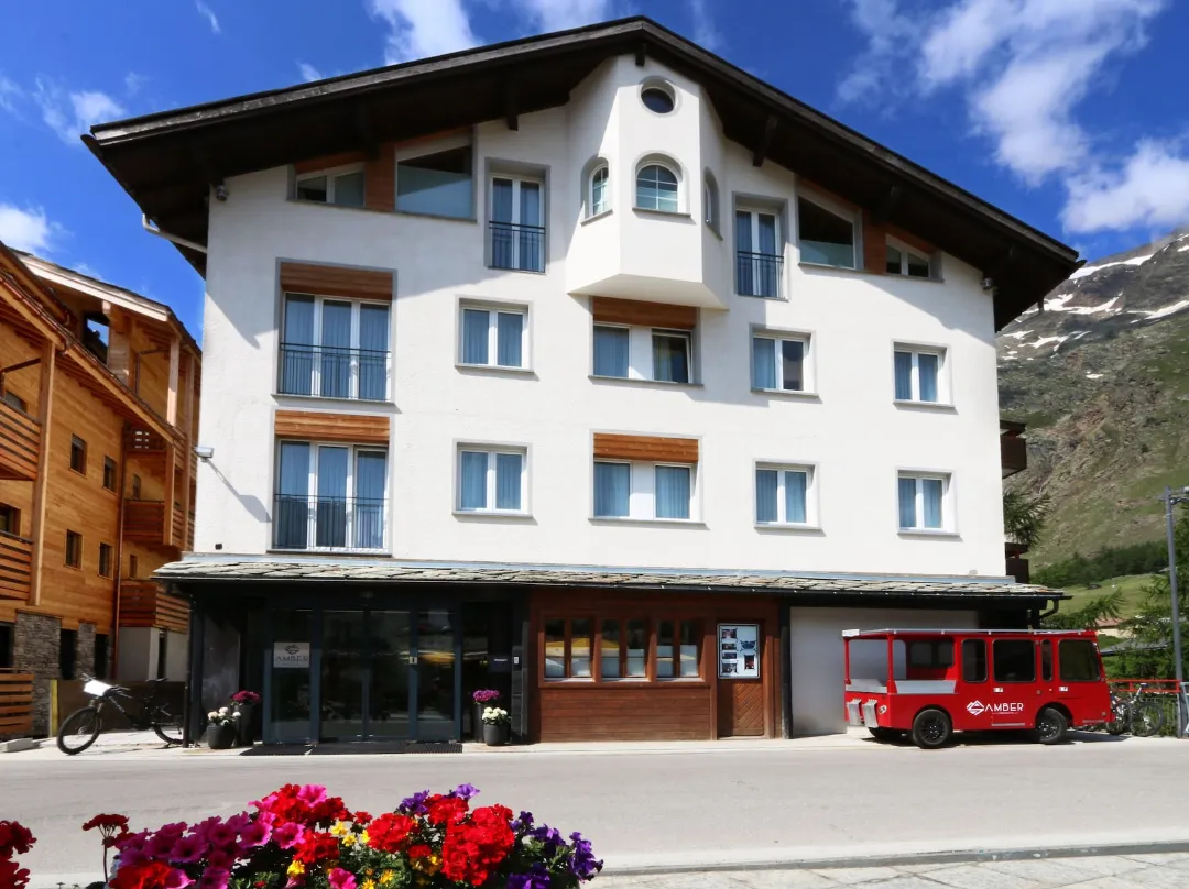 Amber Ski-in/out Hotel & Spa - Saas-Grund