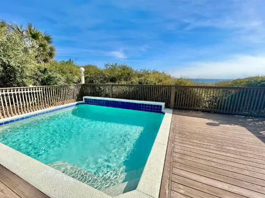 Direct Beach Access And Private Swimming Pool - Charming Coastal Retreat - St. George Island, FL