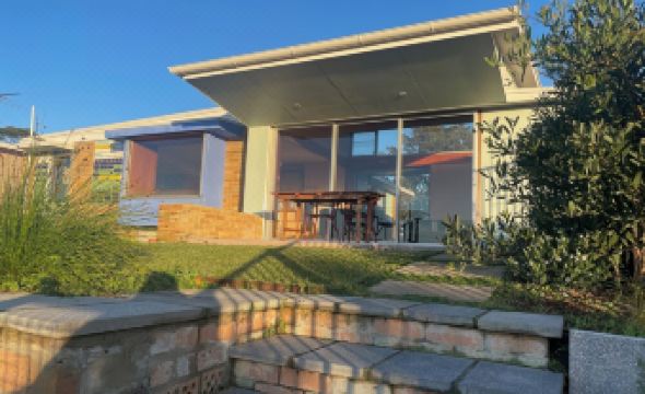 Bundeena Bush + Bird House. Full frontage to the Royal National Park ...