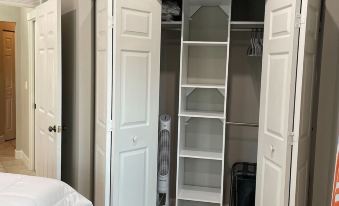 Luxury Island Escape @ Palm Tree Villa: Private Rooftop Deck ...