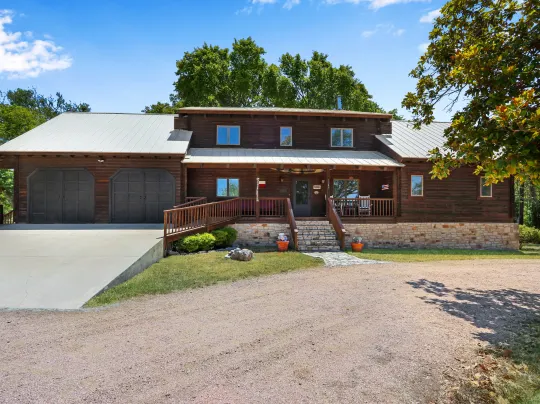 Rustic Luxury And Game Room - Enchanting River Haven - San Marcos