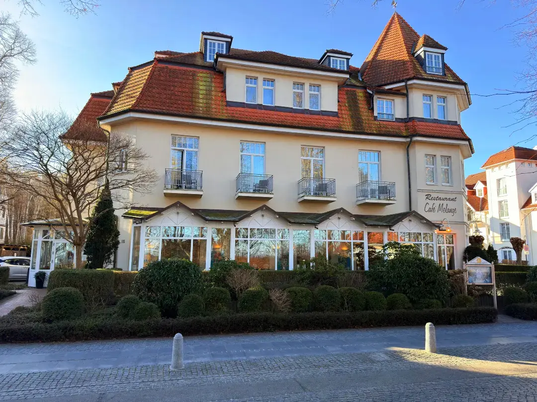 Strandhotel Sonnenburg - Kühlungsborn