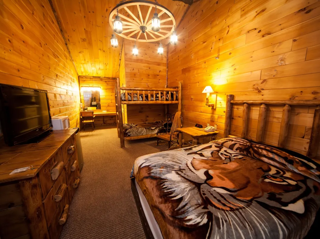 Log Cabin Lodge & Suites - Pennsylvania