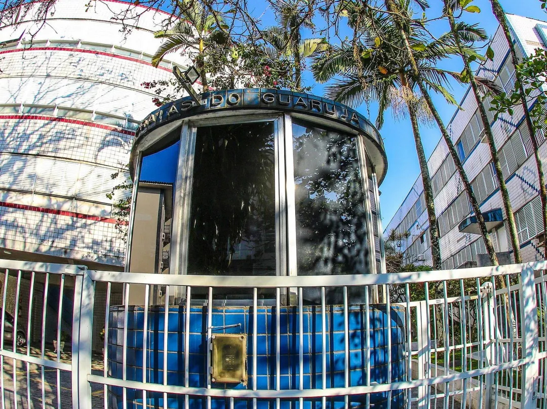 12f- Pe Na Areia Do Tombo-2 Quartos, Ar Cond, 2w, 1 Vaga E Roupas De Cama - Guarujá