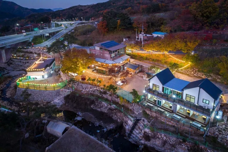 Gunwi Palgongsan Gagopa & Big Rock Pension - 군위군