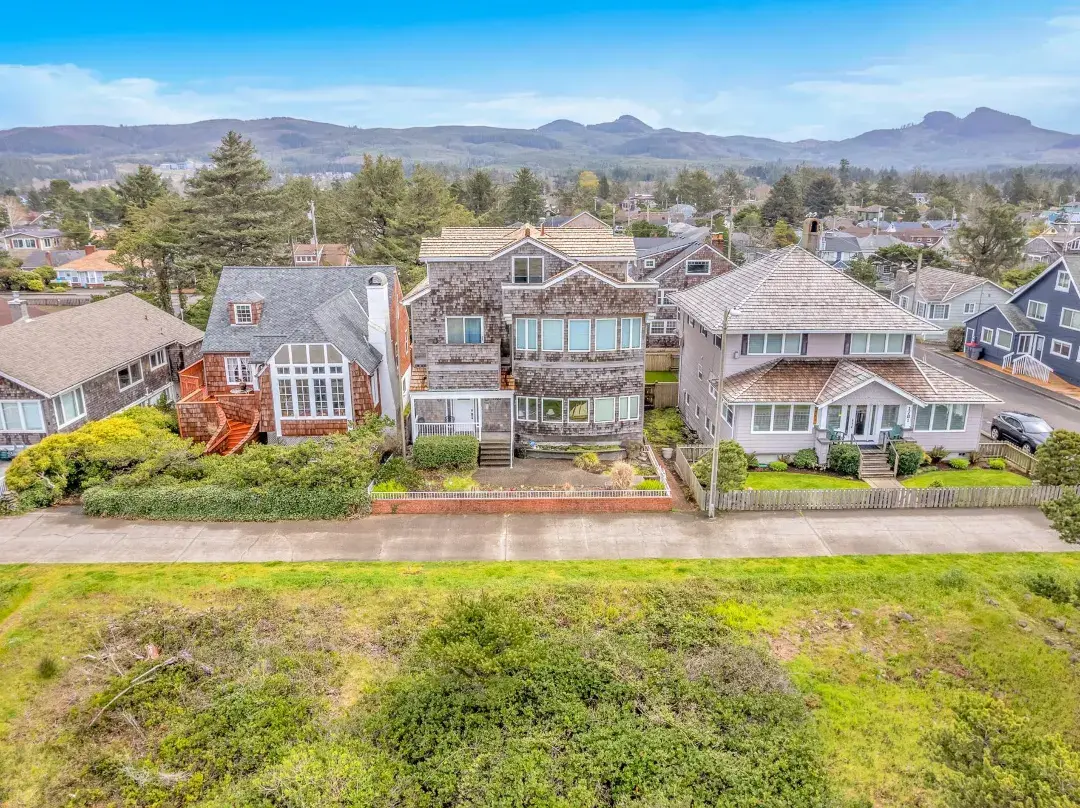 Seaside Bliss - Wifi, Hot Tub, Bbq, Retreat - Seaside, OR