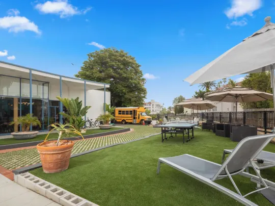 Ith Santa Barbara Beach Hostel - California