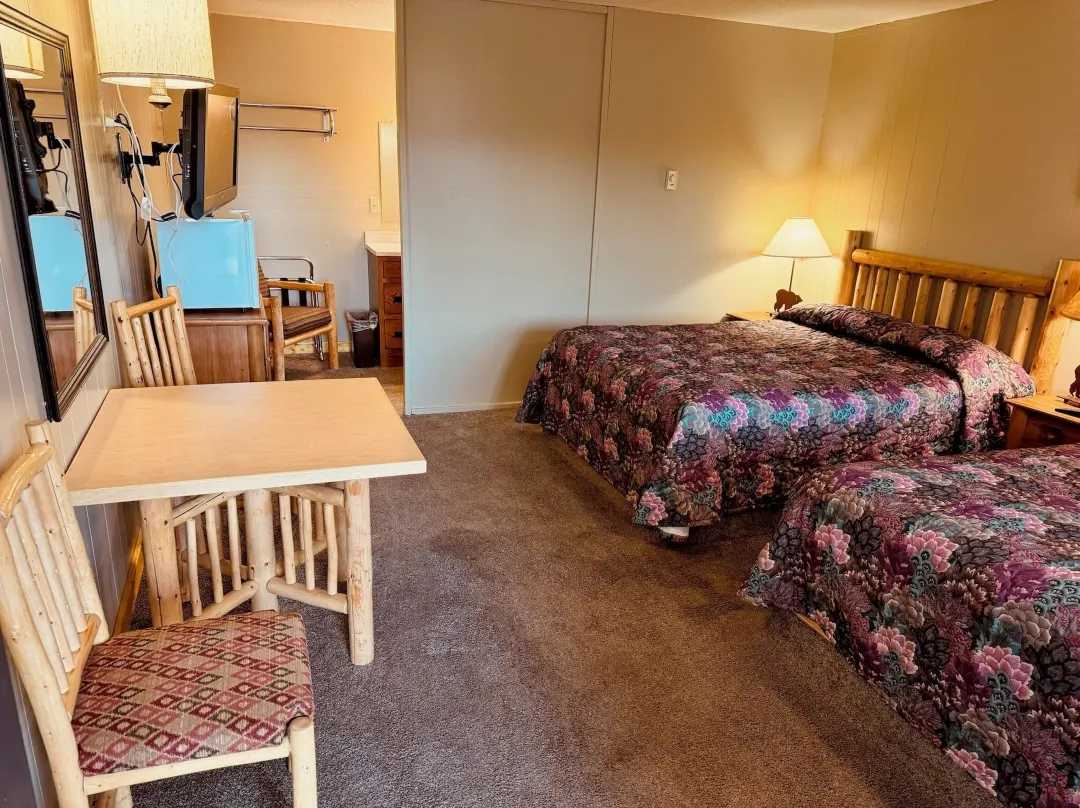 Ho Hum Motel - West Yellowstone, MT