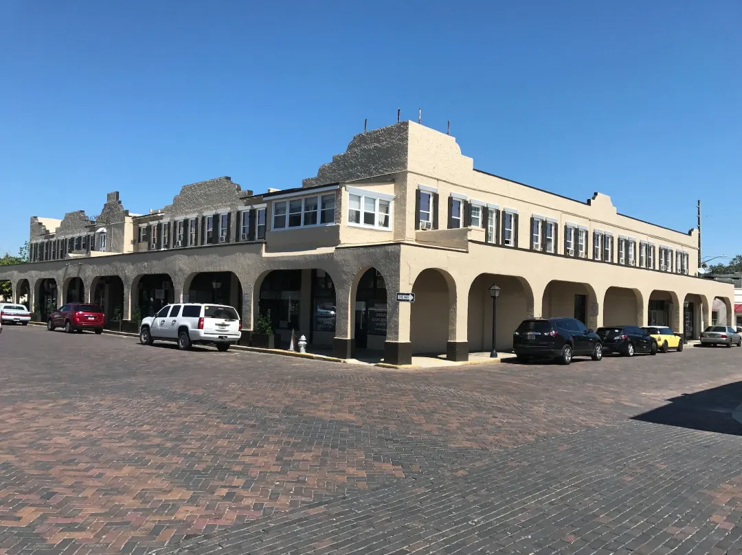 Hunter Arms Hotel - St. Cloud, FL