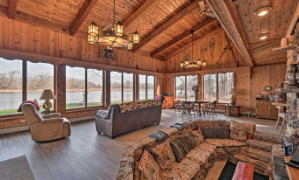 Eagles Nest - Baraboo Cabin on Wisconsin River!, Fairfield - 2026 ...