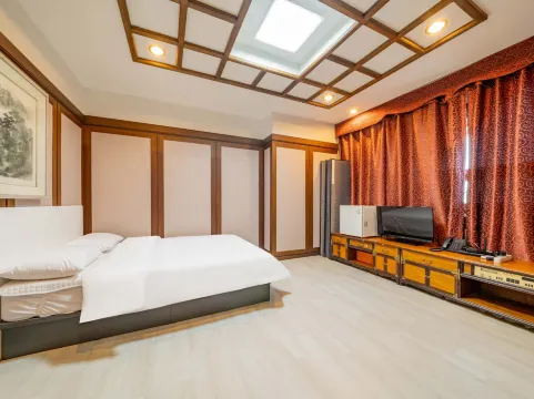 Sokcho Sumisan - 束草市