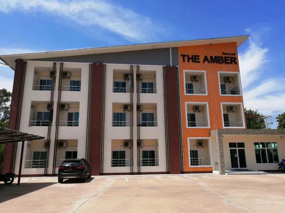 The Amber Mansion - Roi Et
