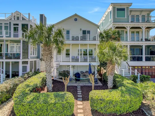 Unique Marina Access And Close To Beaches - Charming Oasis - Mount Pleasant